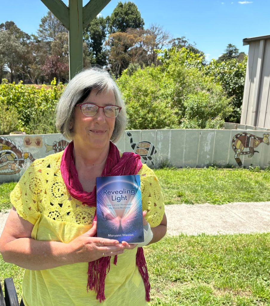 2025 – Revealing Light Tarot